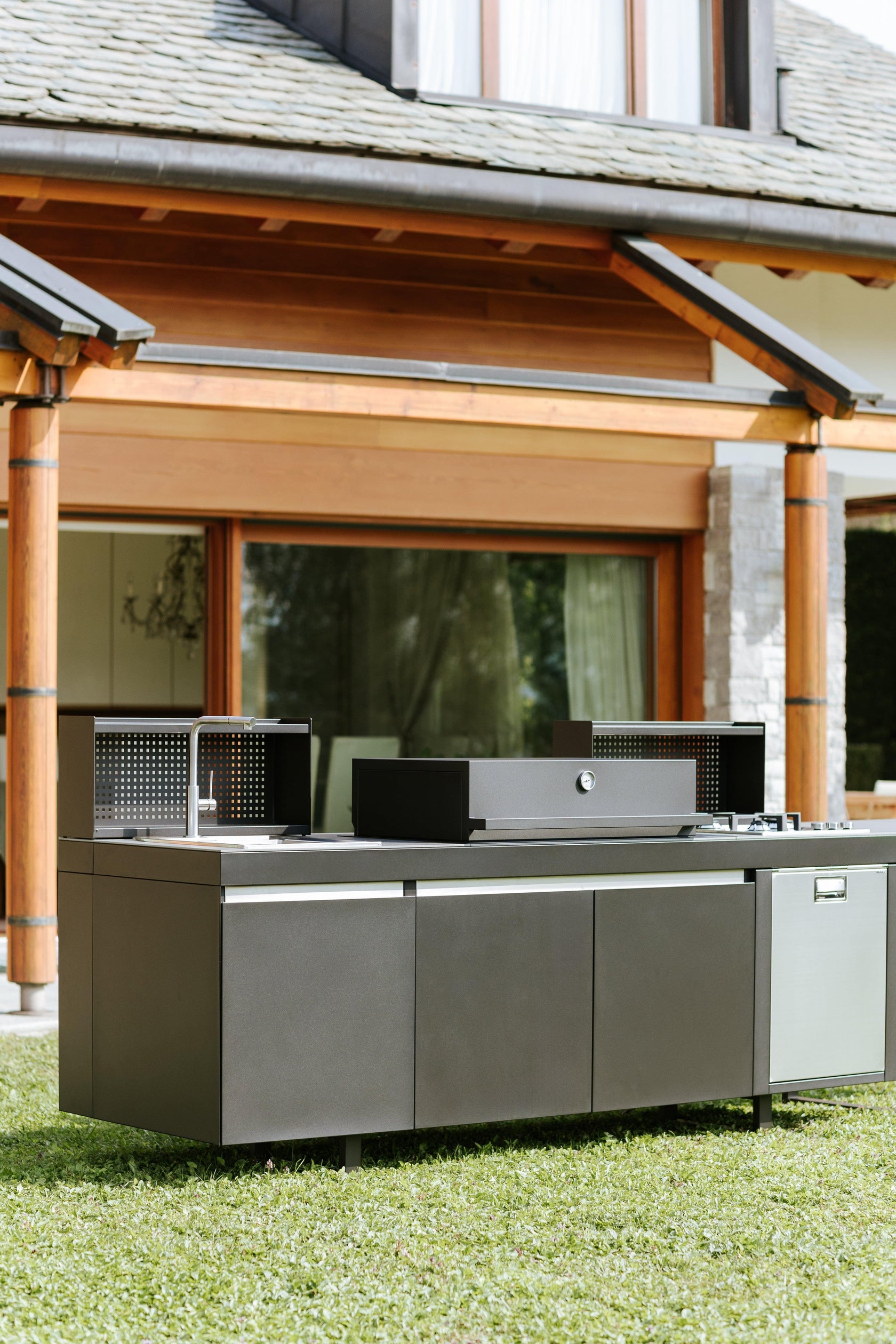 Fògher Agher Obsidian | Garden House Design