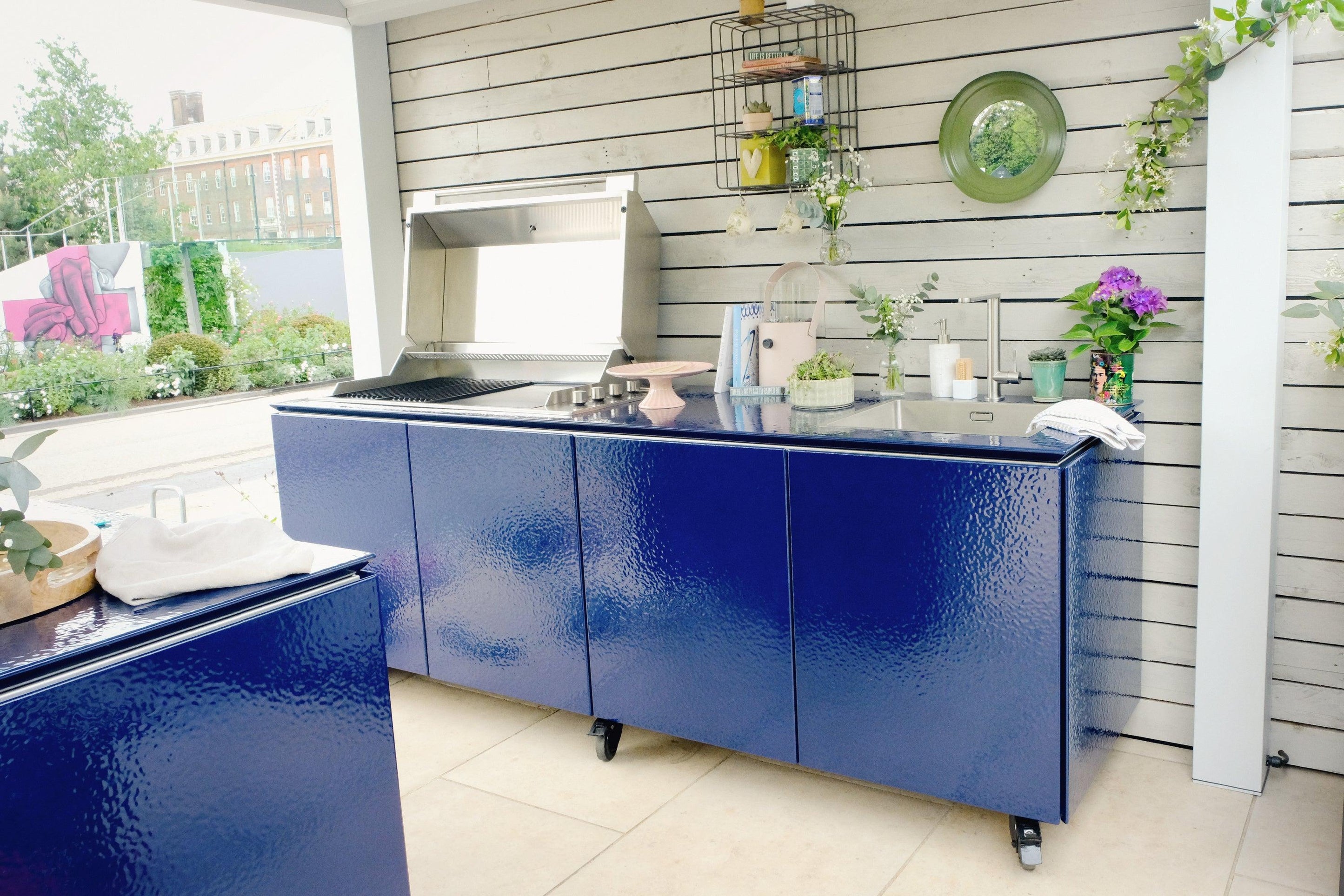 Vlaze ADAPT 240 Proline Gas BBQ & Sink | Garden House Design